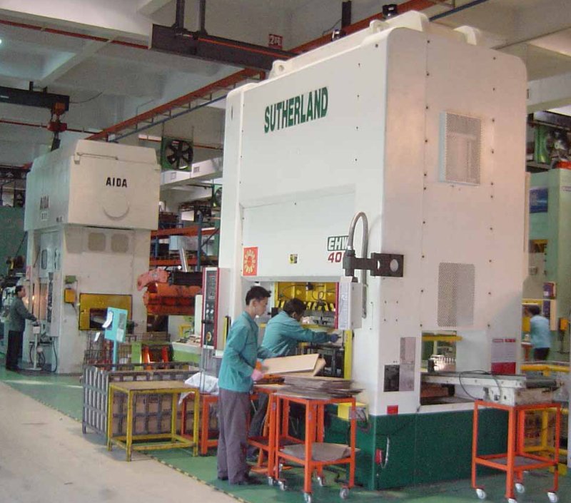 Sutherland THE METAL STAMPING INDUSTRY