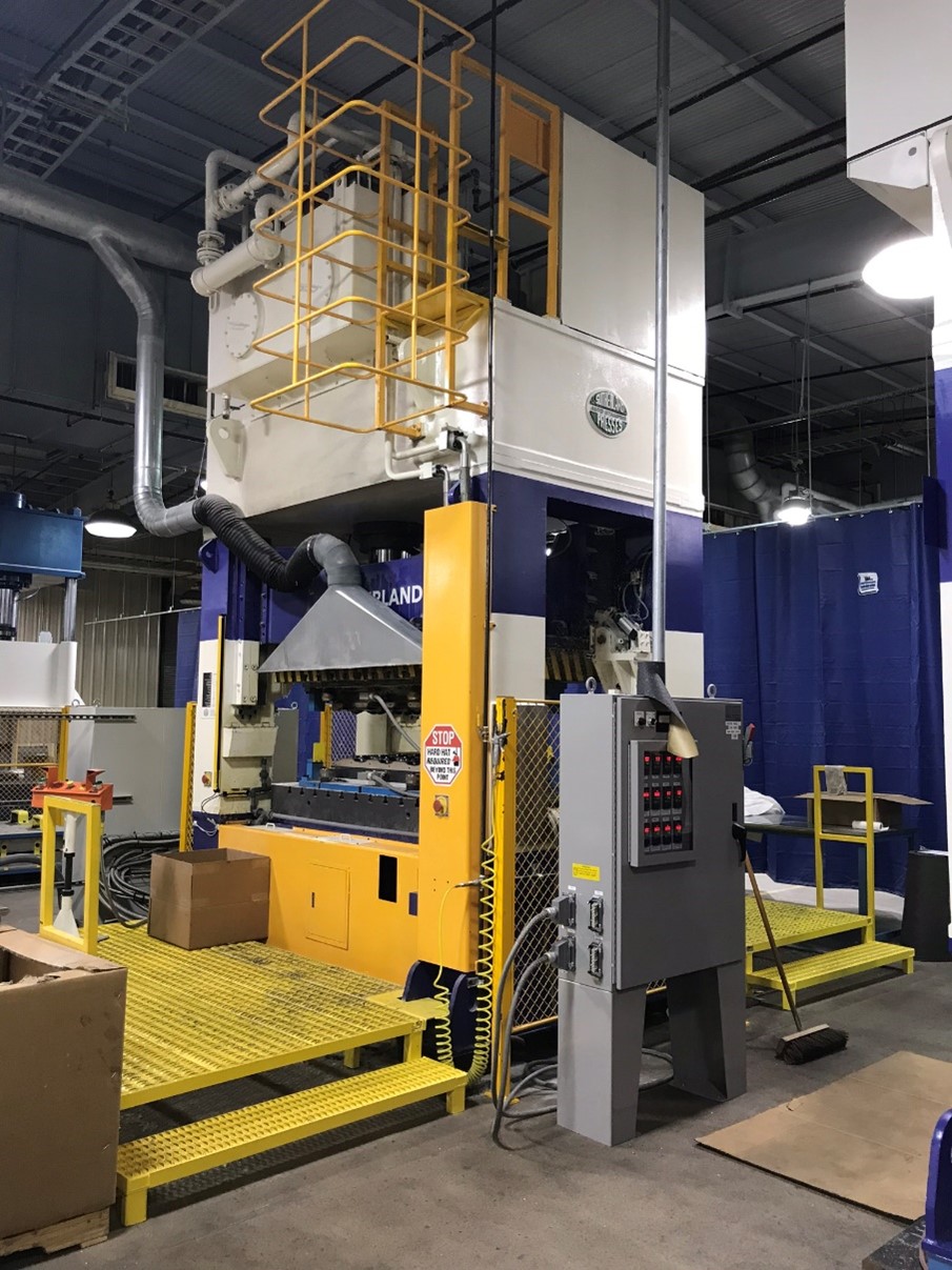 Sutherland COMPRESSION MOLDING & MAD SCIENTIST / LIGHTWEIGHTING ADVANCES