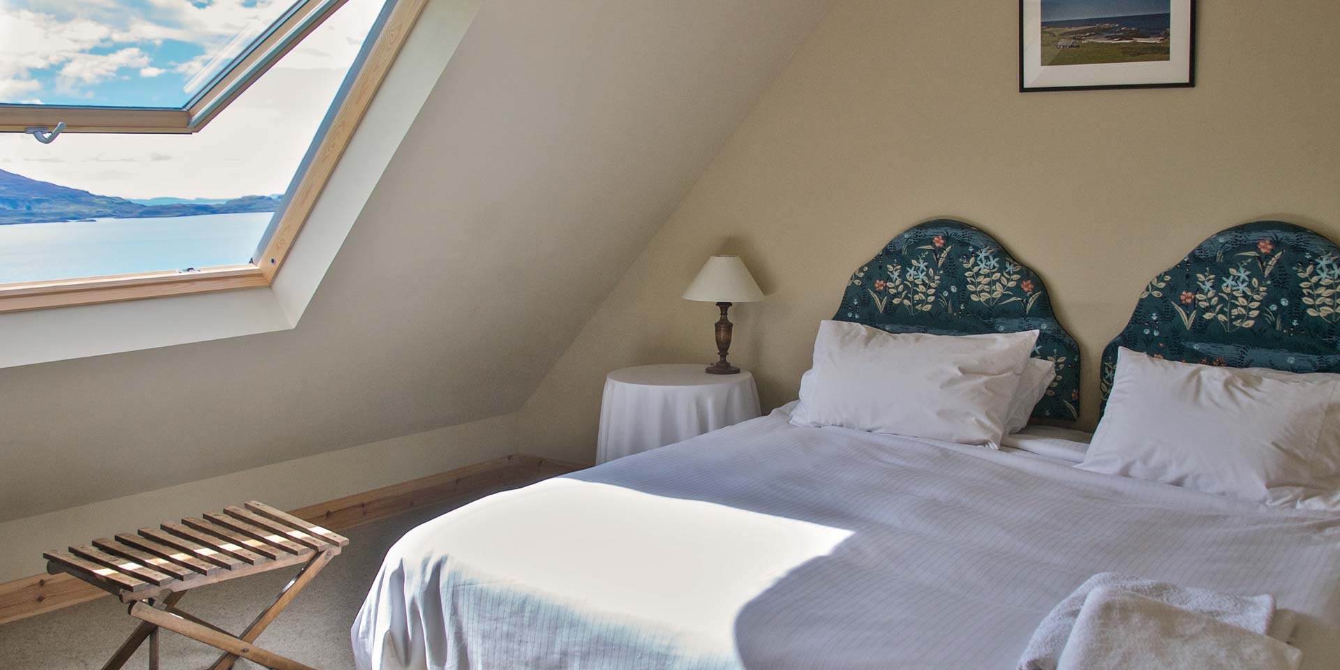 Shepherd's Light - modern self catering holiday cottage on Mull