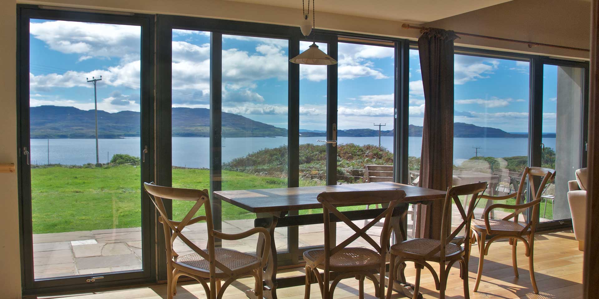Shepherd's Light - modern self catering holiday cottage on Mull