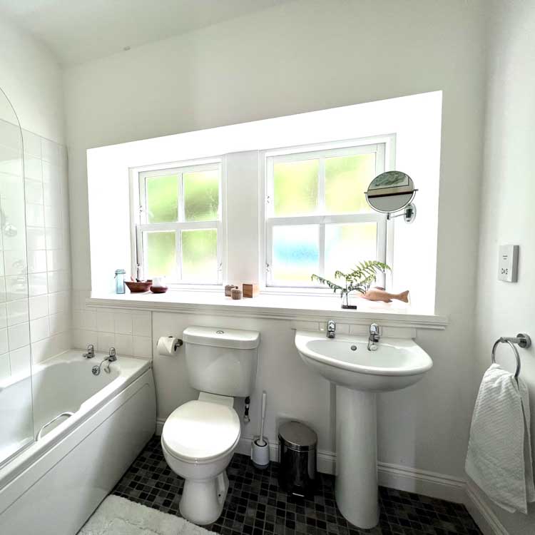 Normann's Ruh traditional self catering cottage on Mull