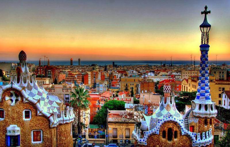 4 Quick Tips for Visiting Barcelona