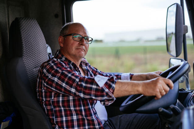 What's the Difference Between an Owner Operator & Company Truck Driver ...