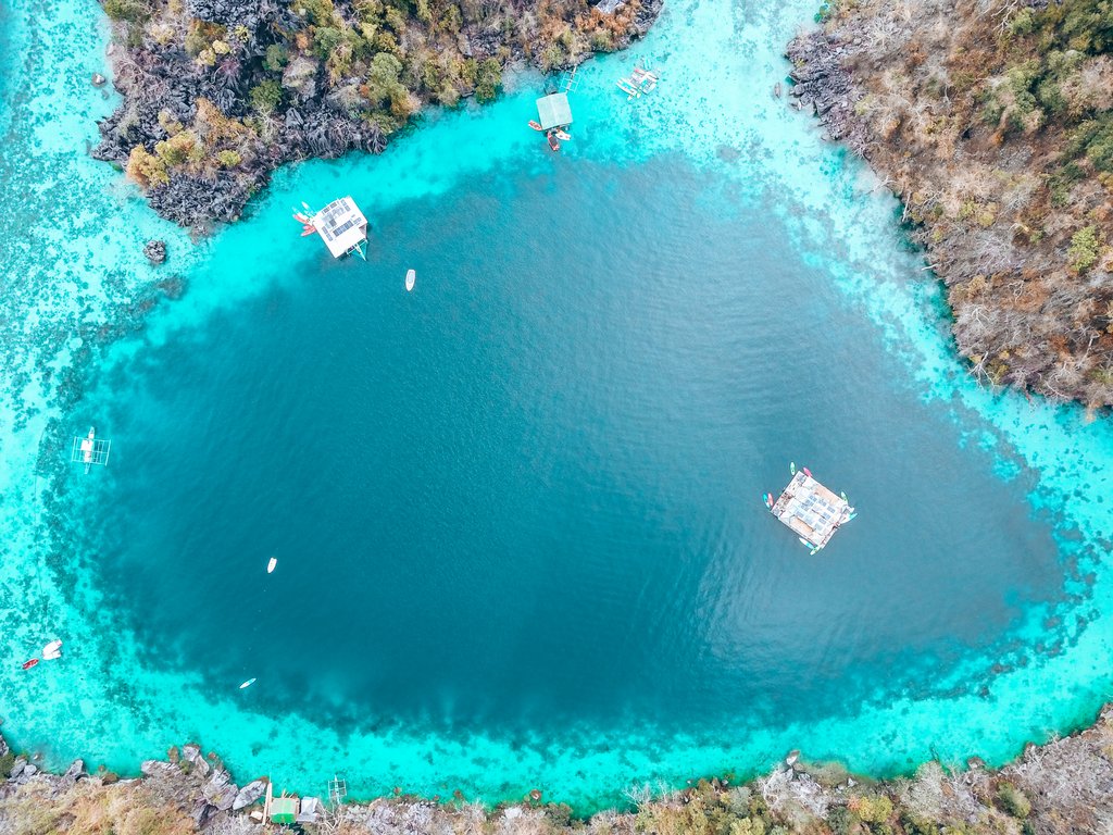 Paolyn Houseboats Review: The Best Place To Stay Near Coron Island!