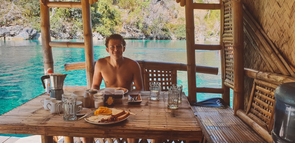 Paolyn Houseboats Review: The Best Place To Stay Near Coron Island!