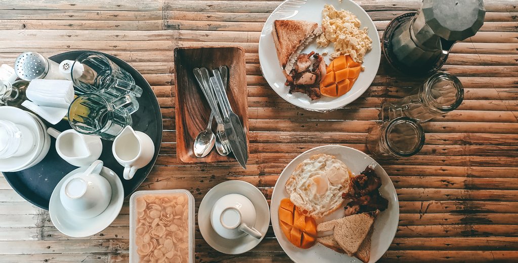 Paolyn Houseboats Review: The Best Place To Stay Near Coron Island!