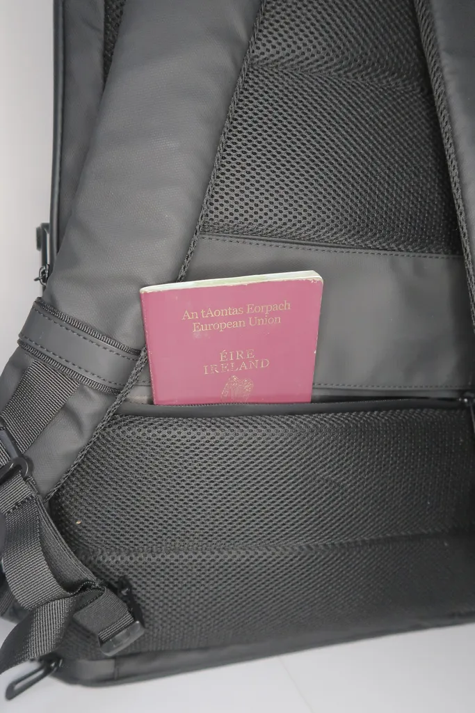 Skyborne Smart Pack PLUS Review: The Smartest Travel Bag on the market?