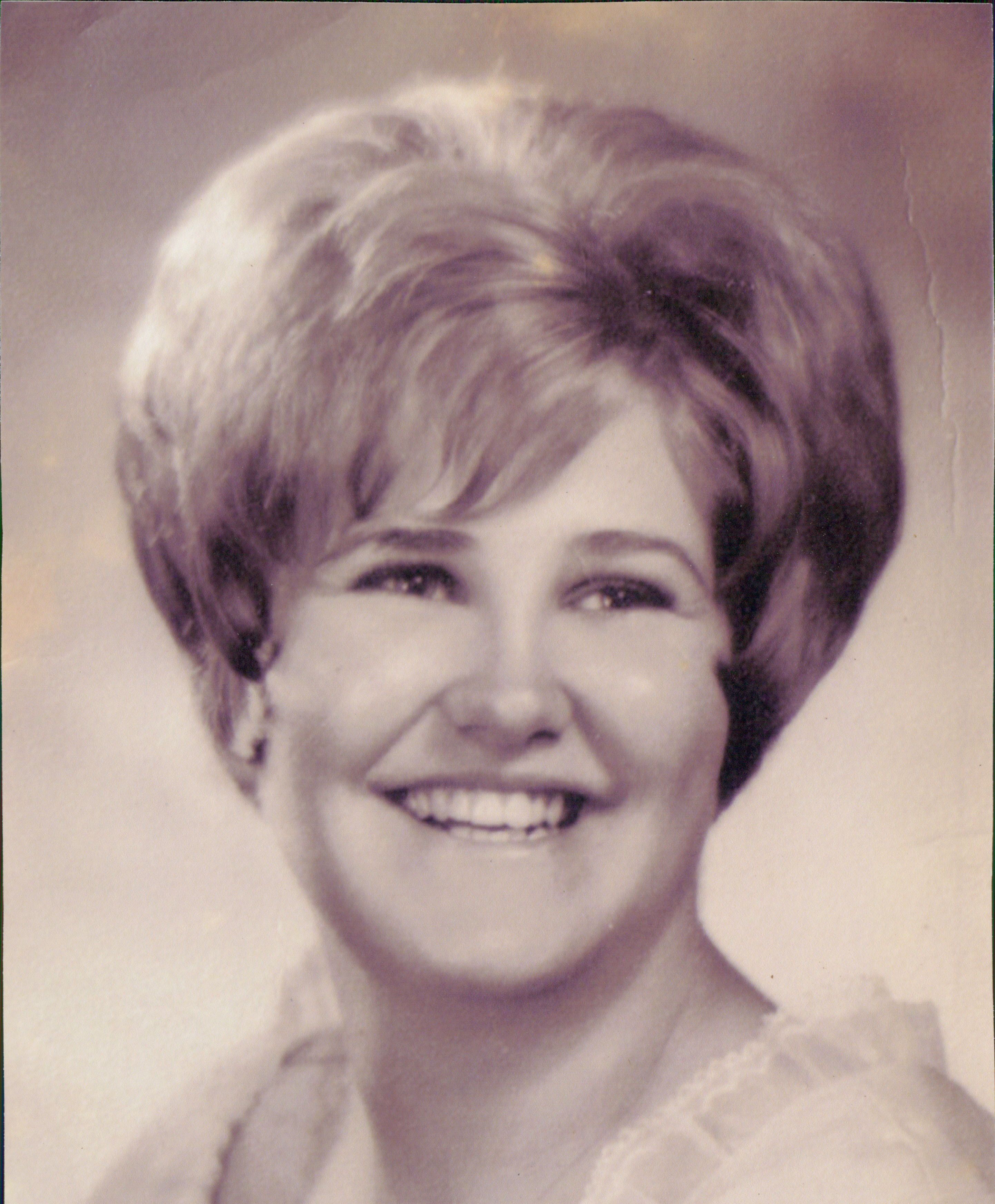 Obituary for Joyce Murray Hansen | Harry Mckneeley & Son