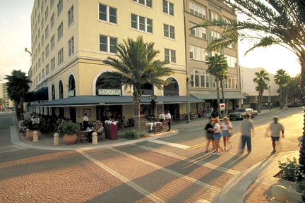 Clematis Street | Streets & Transportation