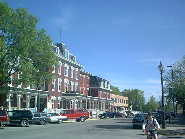 Division Street/Downtown Northfield | Downtowns & Districts