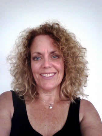 Citizen Placemaker: Mary Lou Carolan Brings the Library Out Onto the Lawn