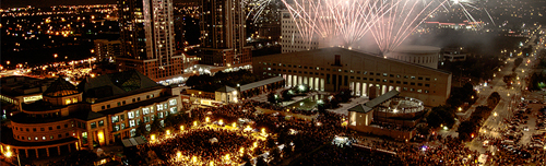 Mississauga Opens “Celebration Square”