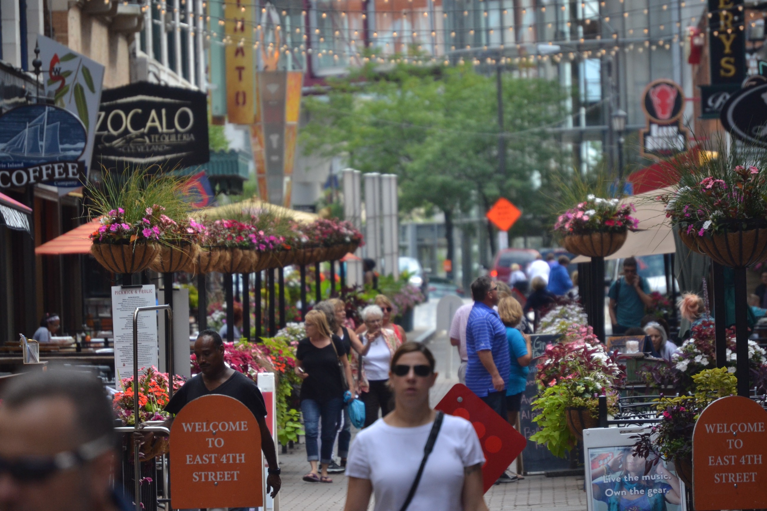 East 4th Street | Streets & Transportation