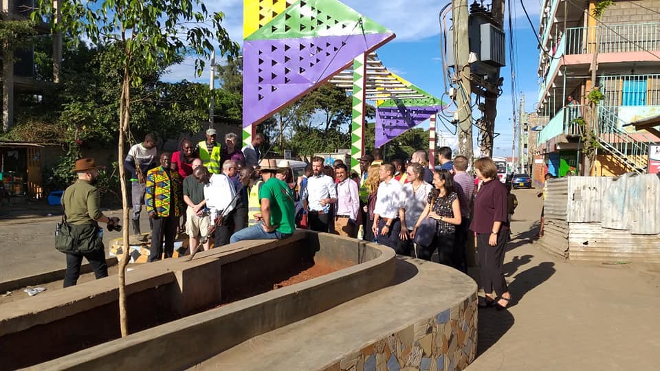 Floating Zebra Bus Stop | Streets & Transportation