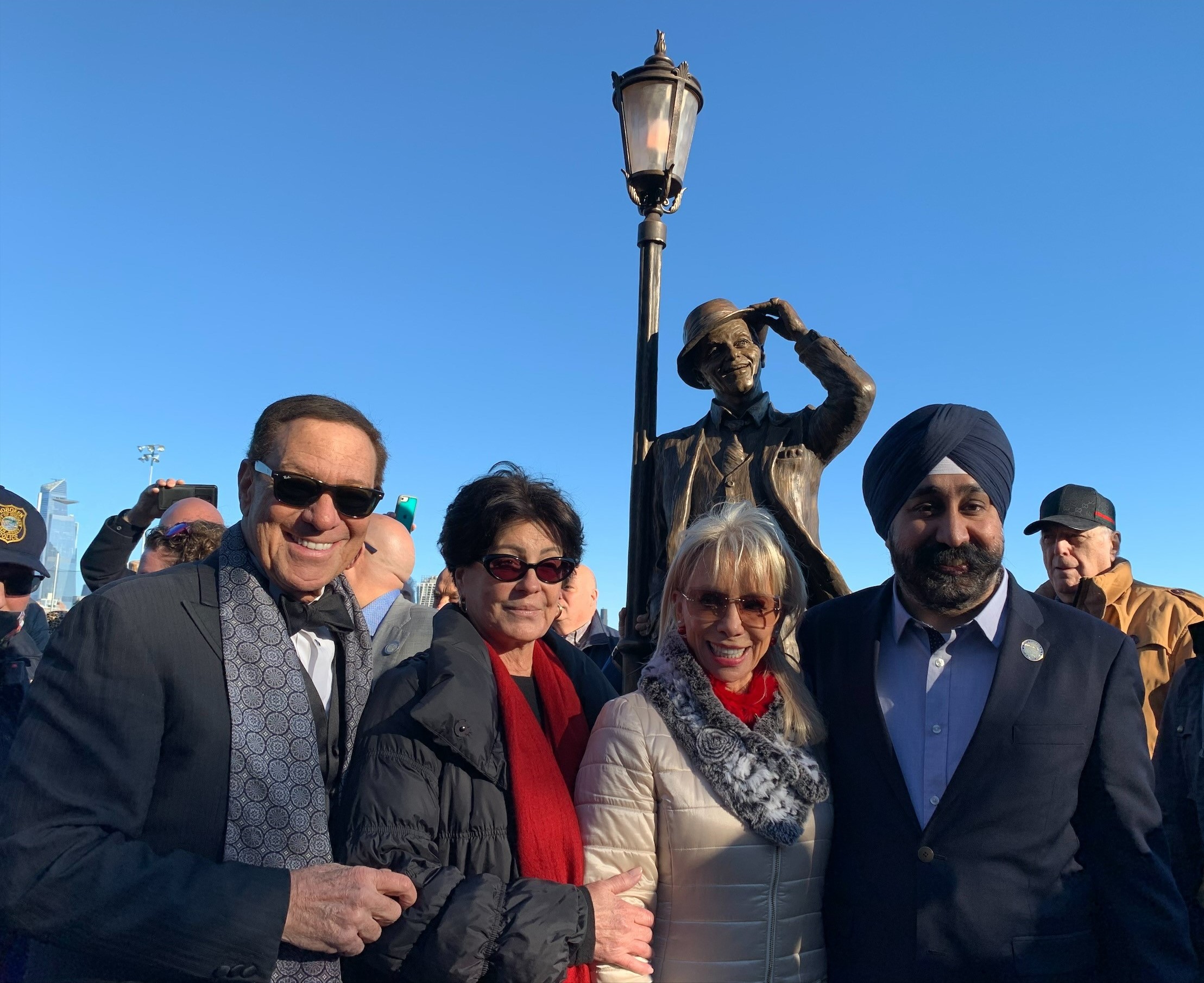 City of Hoboken unveils Frank Sinatra statue on 106th birthday of ...