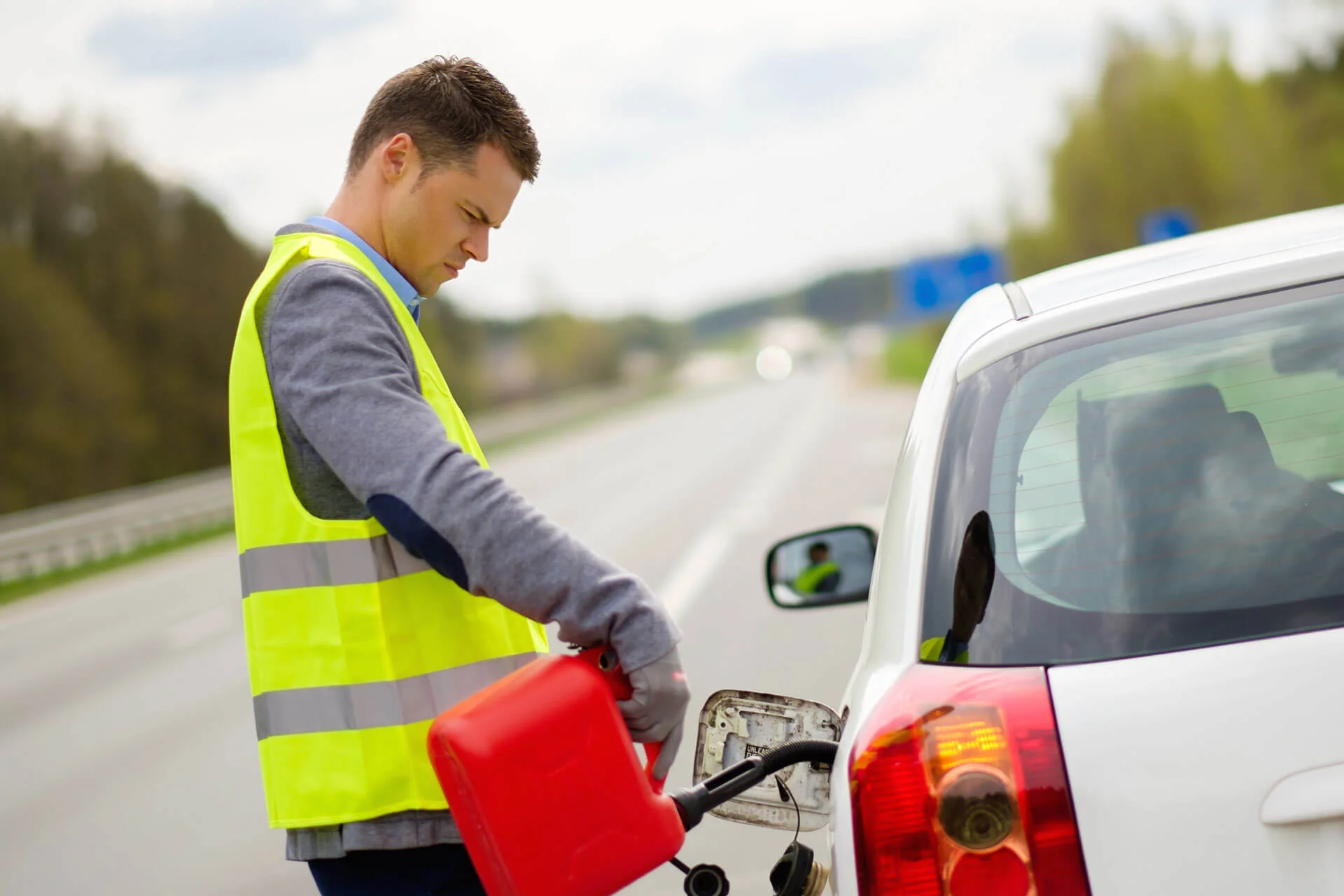 Emergency Fuel Delivery Service Car Ran Out Of Gas Emergency Fuel Delivery Service Car Ran Out Of Gas