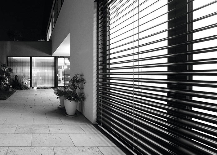 Jaluzele Exterioare si Storuri pentru apartamente si case | Sks Hella