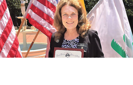 Lynn Fox Receives 2020 Elks Distinguished Citizenship Award