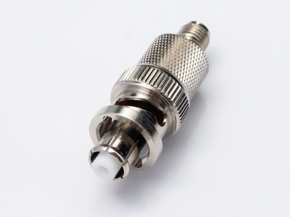 SHV Male to SMA Female Adapter | ADT-2240S
