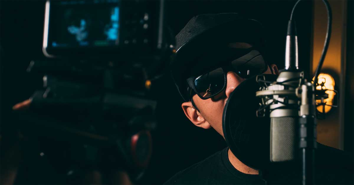 8 Tips to Get a Great Vocal Performance | Black Ghost Audio