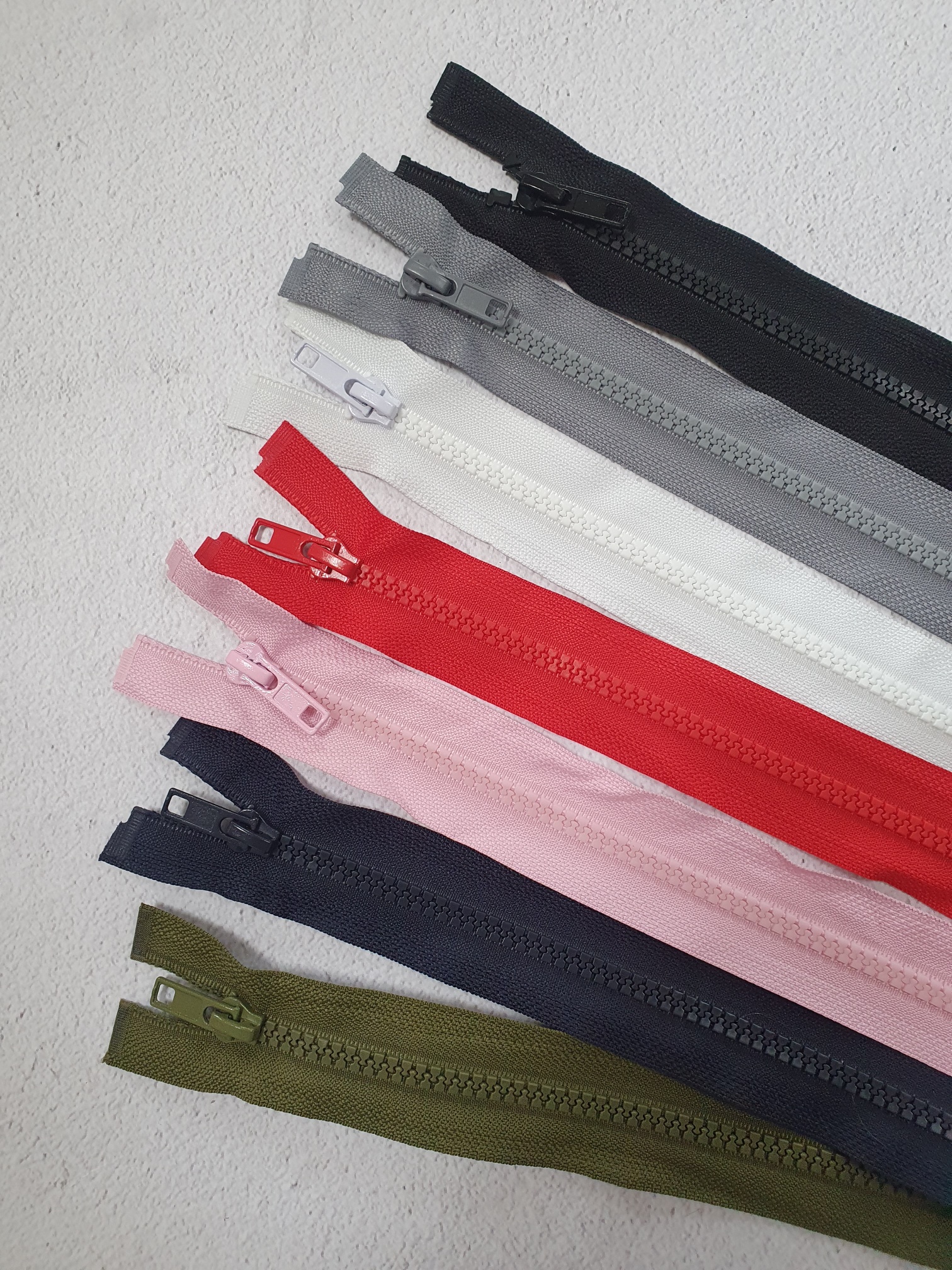 16" (40cm) Chunky Open Ended Zips