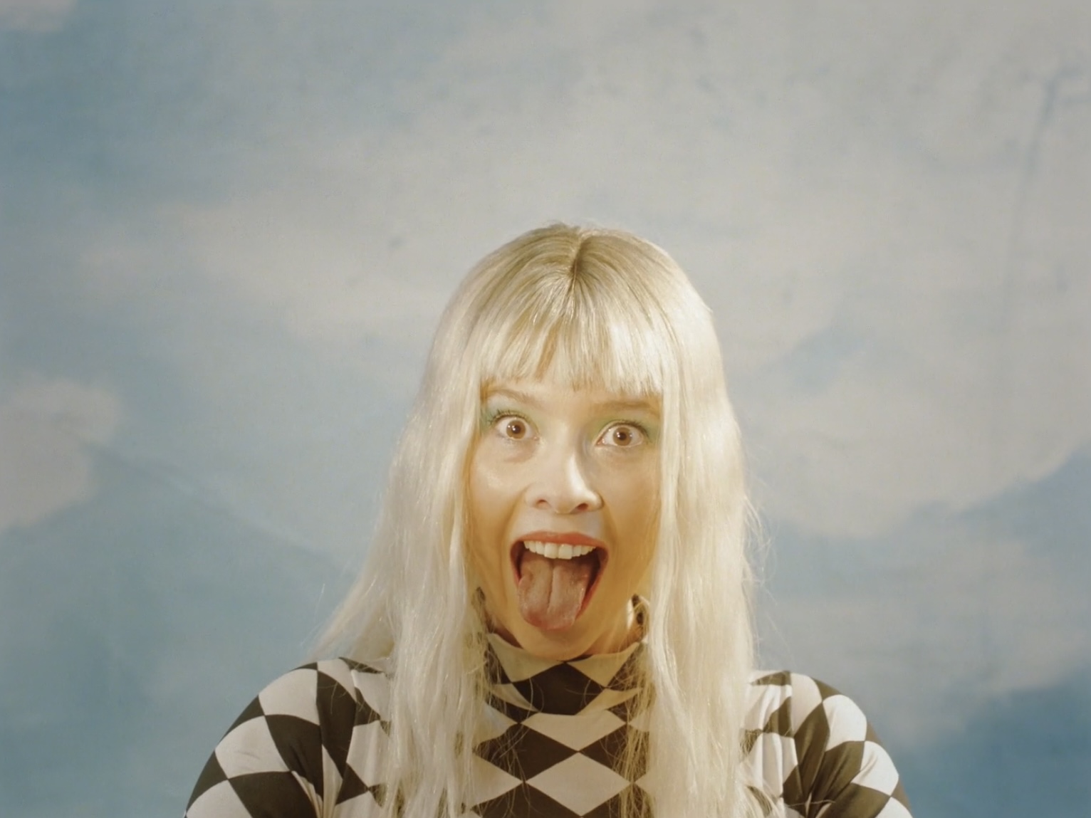 Neither Seen Nor Heard