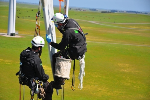 Wind Turbine Blade Repair and Rotor Services - Rope Partner
