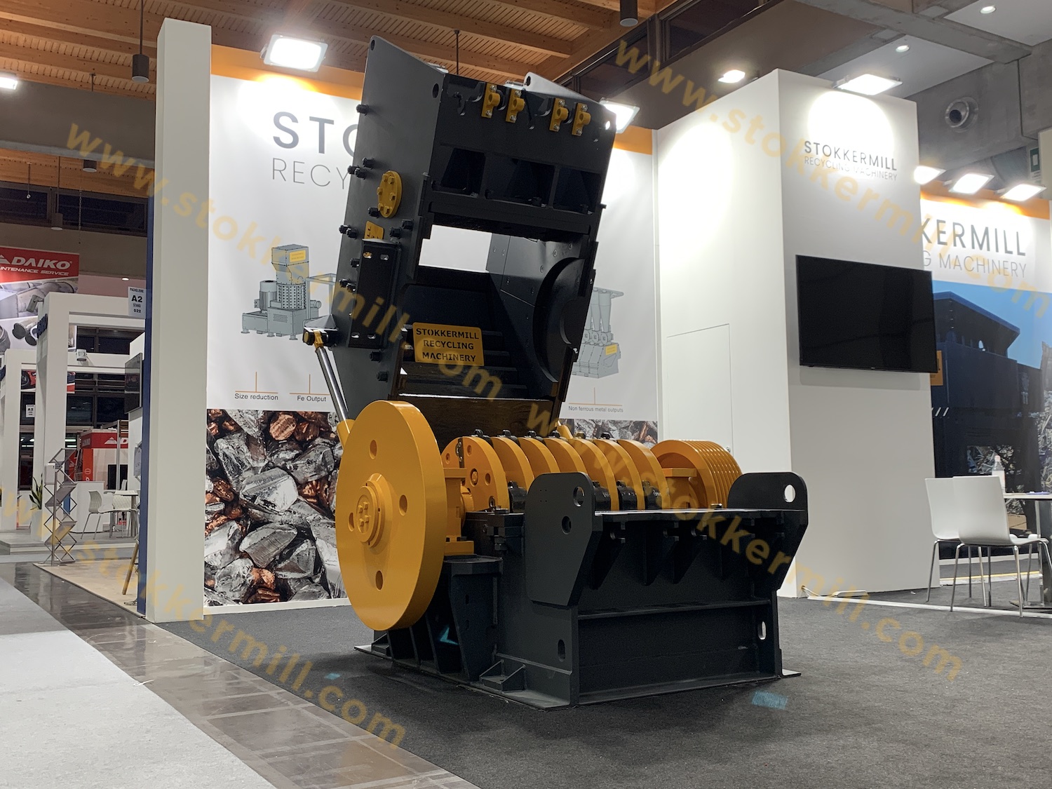 Pre-refiner hammer mill crusher HM80 @ Ecomondo 2021 | STOKKERMILL