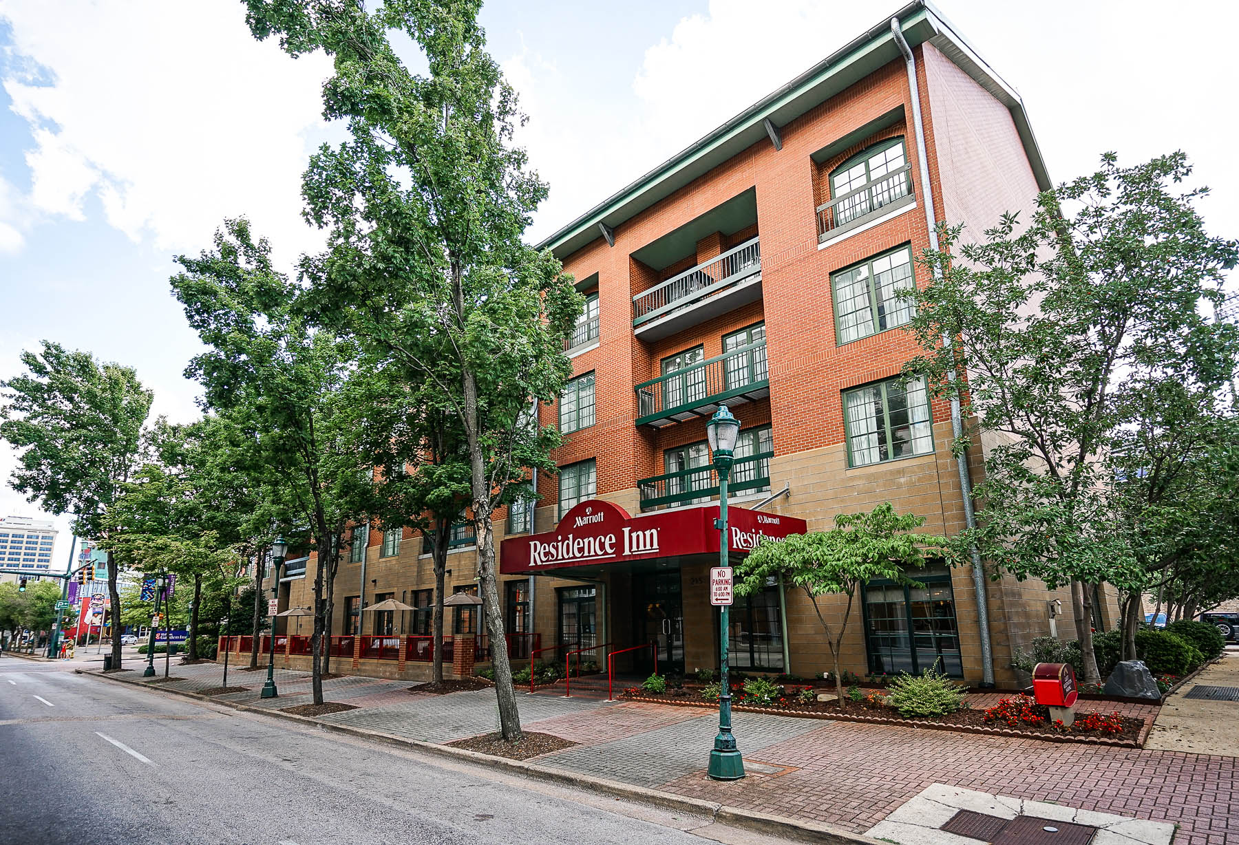 Residence Inn by Marriott - Downtown - CHA.Guide