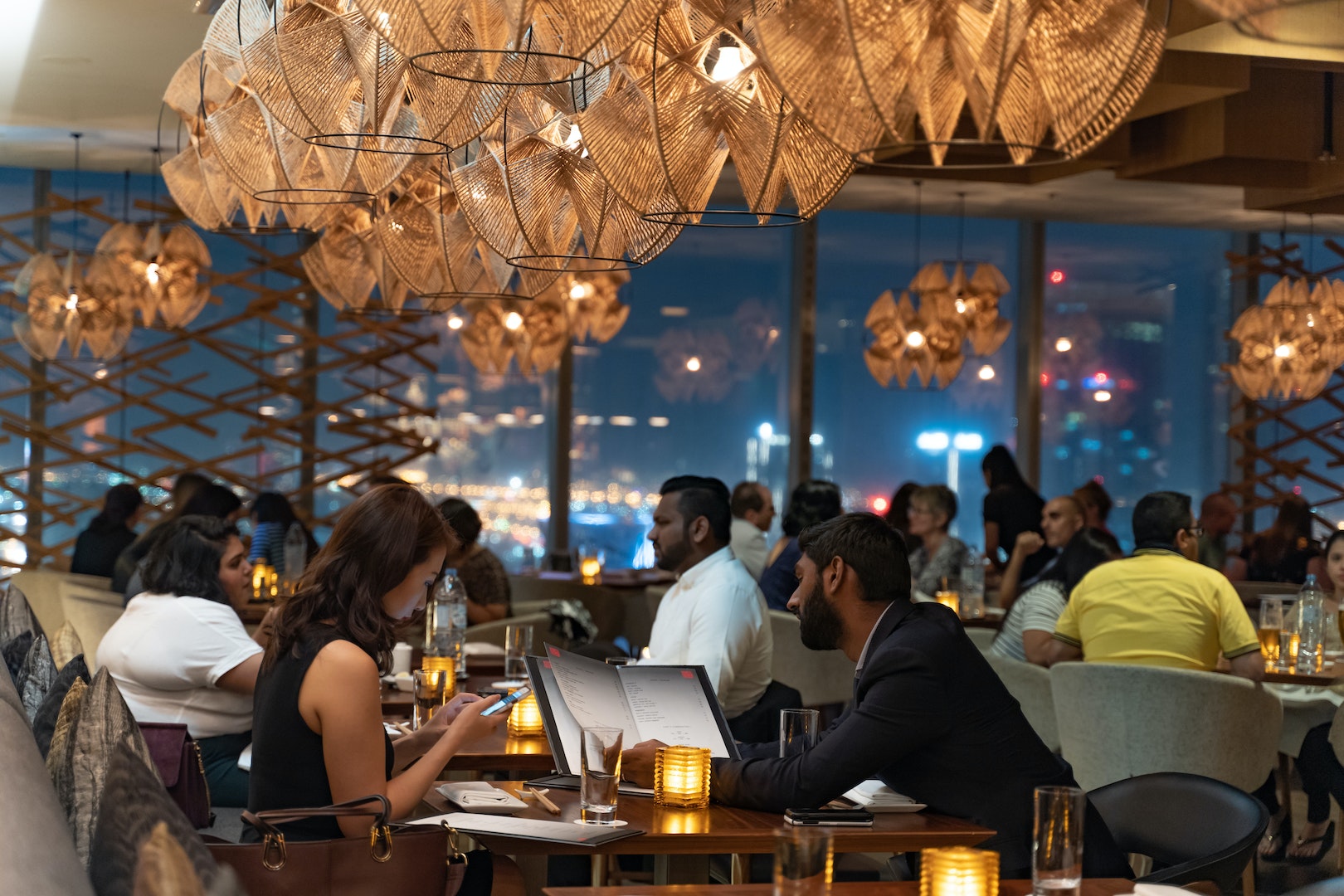 7 CRM Tools to Use for Restaurant Customer Acquisition