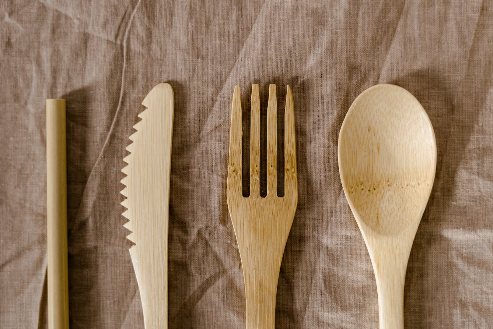 Incorporate Sustainable and Reusable Cutlery in a Restaurant