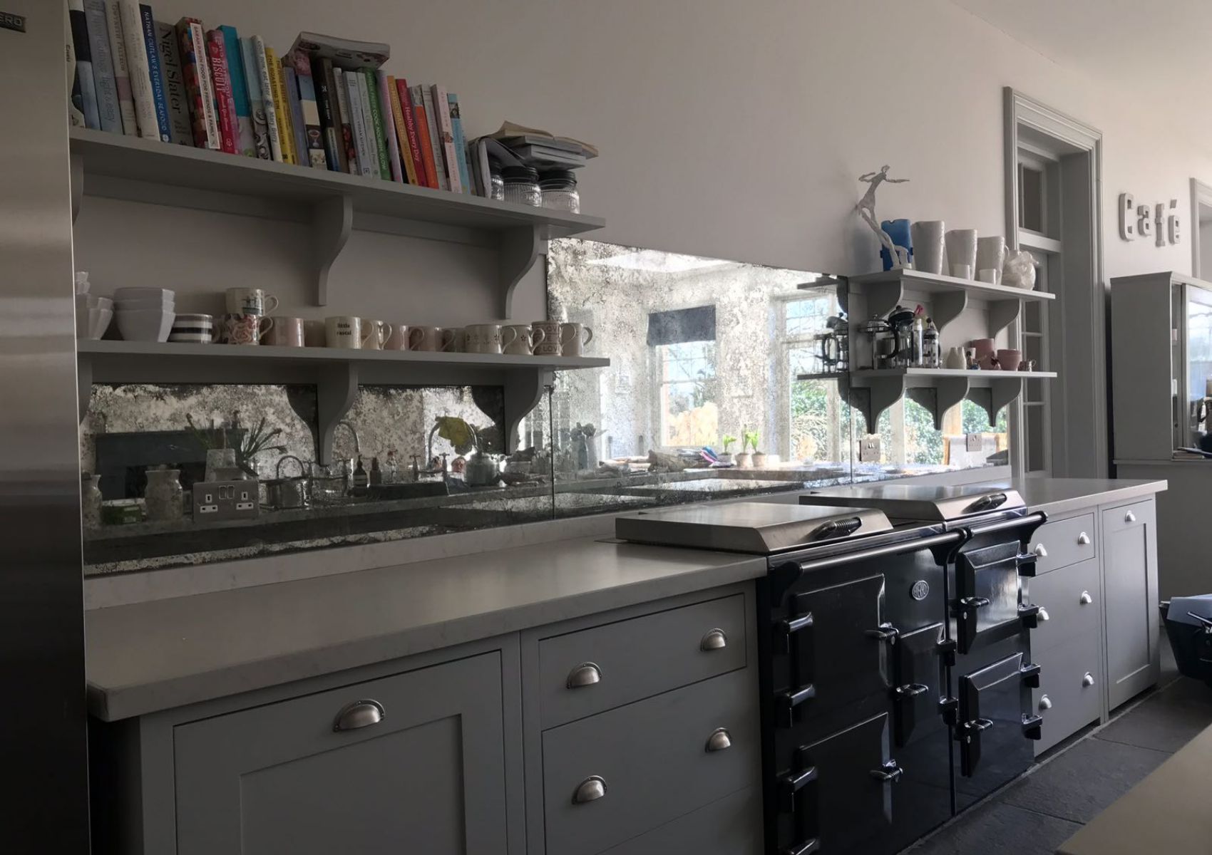 Vintage Style Antiqued Mirror - Saligo Design