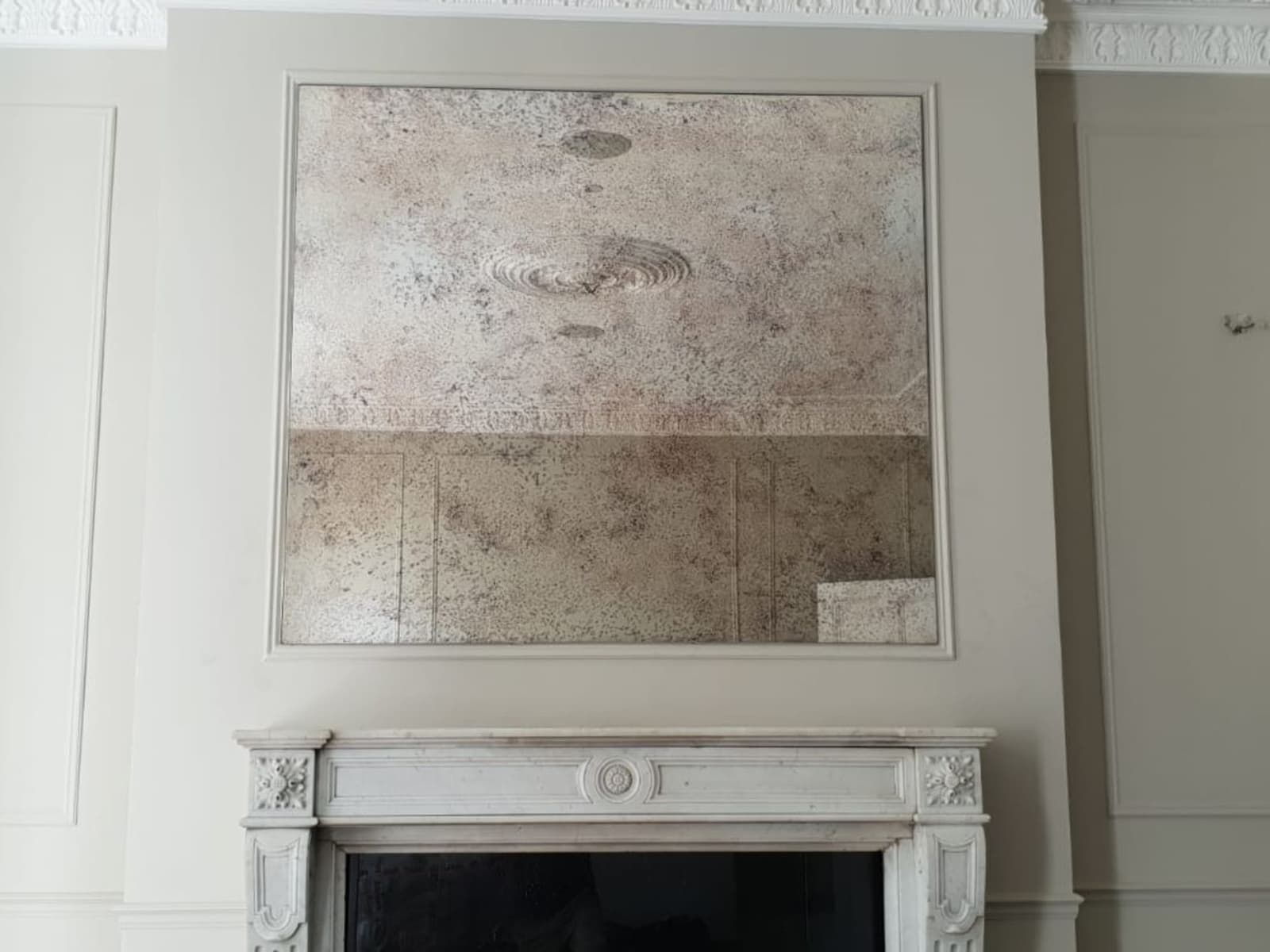 Mottled Antiqued Mirror - Saligo Design