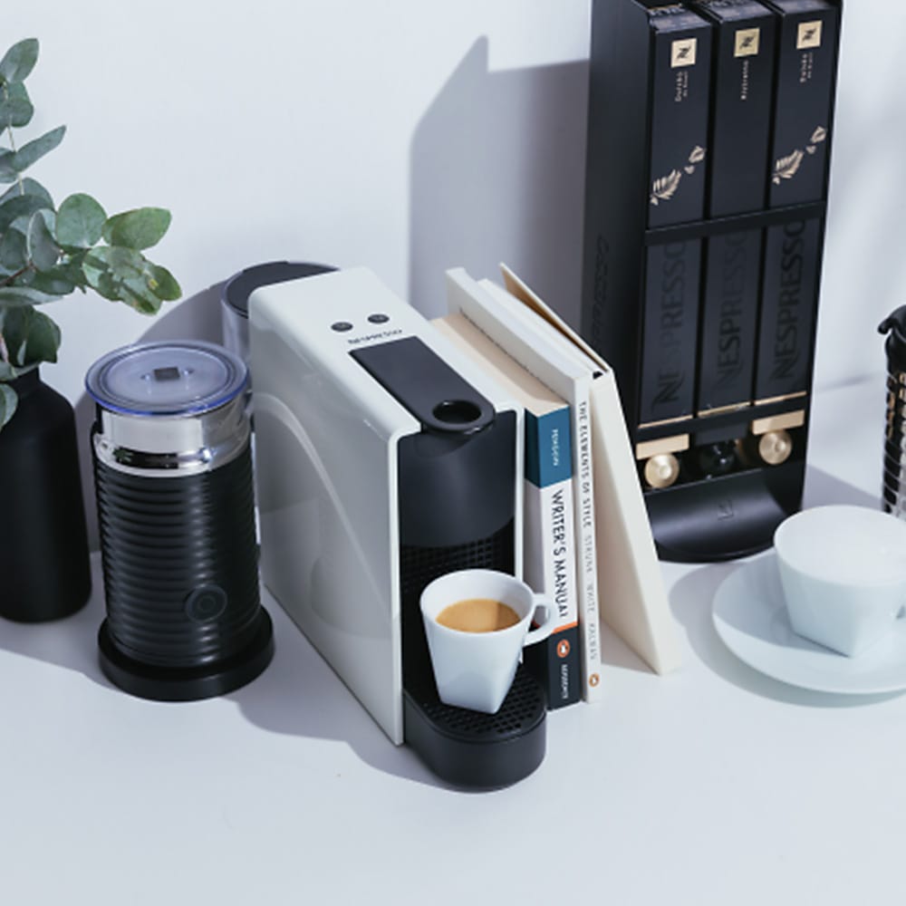 Капсульная кофемашина Nespresso Essenza Mini C30 White купить в Москве ...