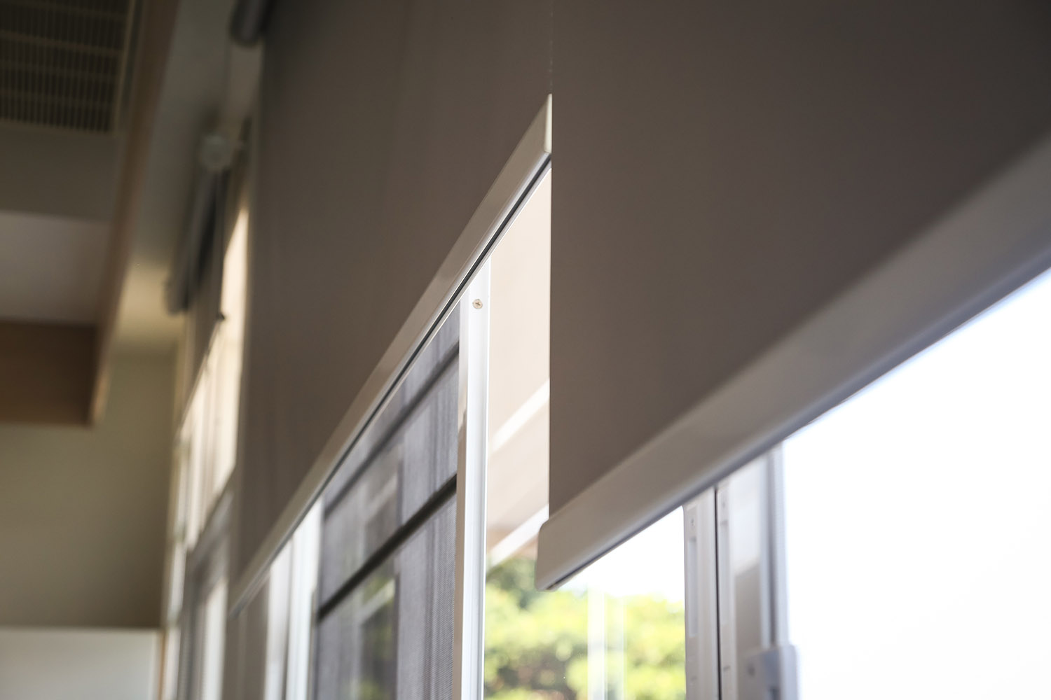 Choosing the Right Window Coverings for Energy Savings