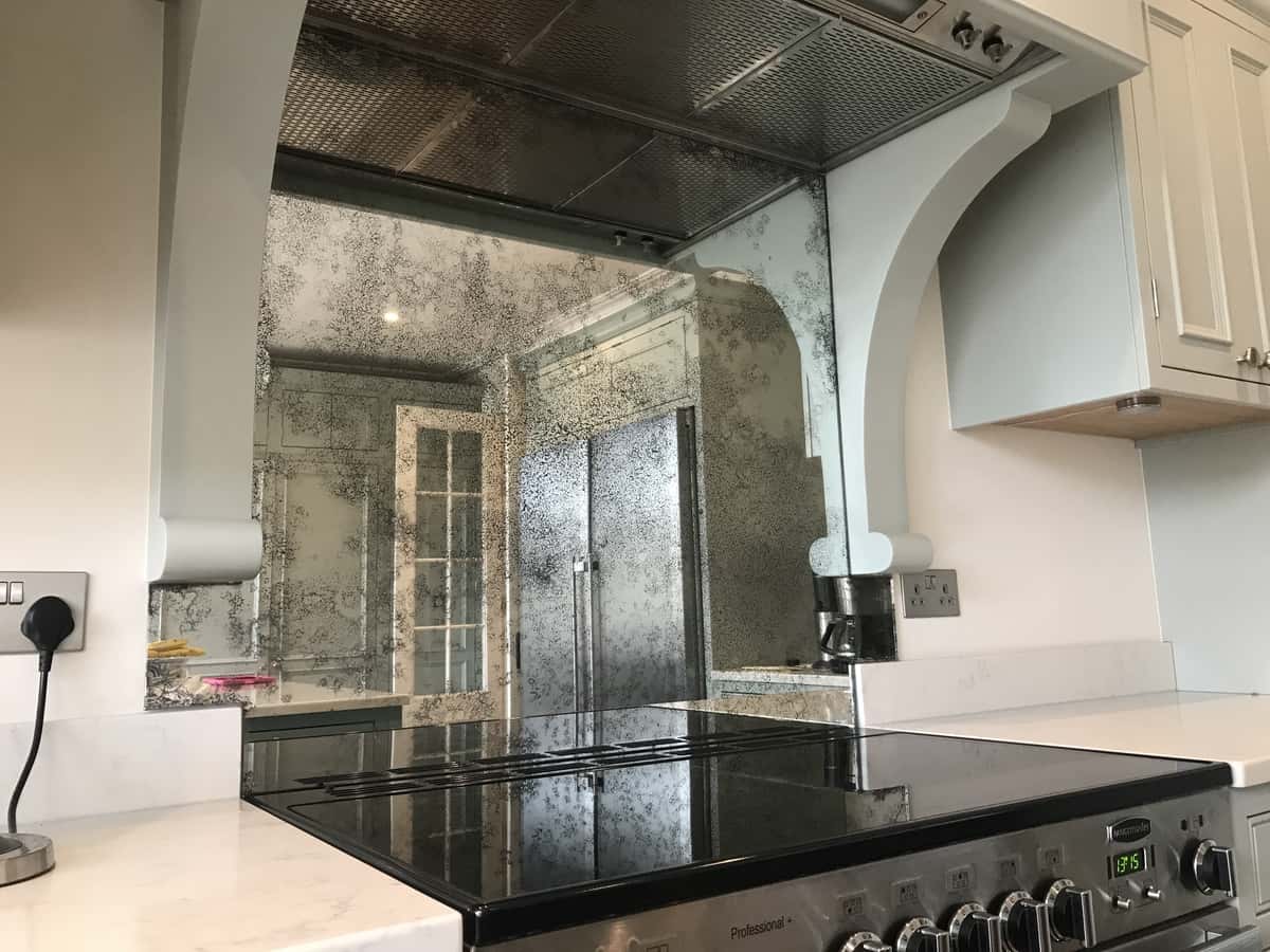 Vintage Toughened Kitchen Splashback - Saligo Design Project