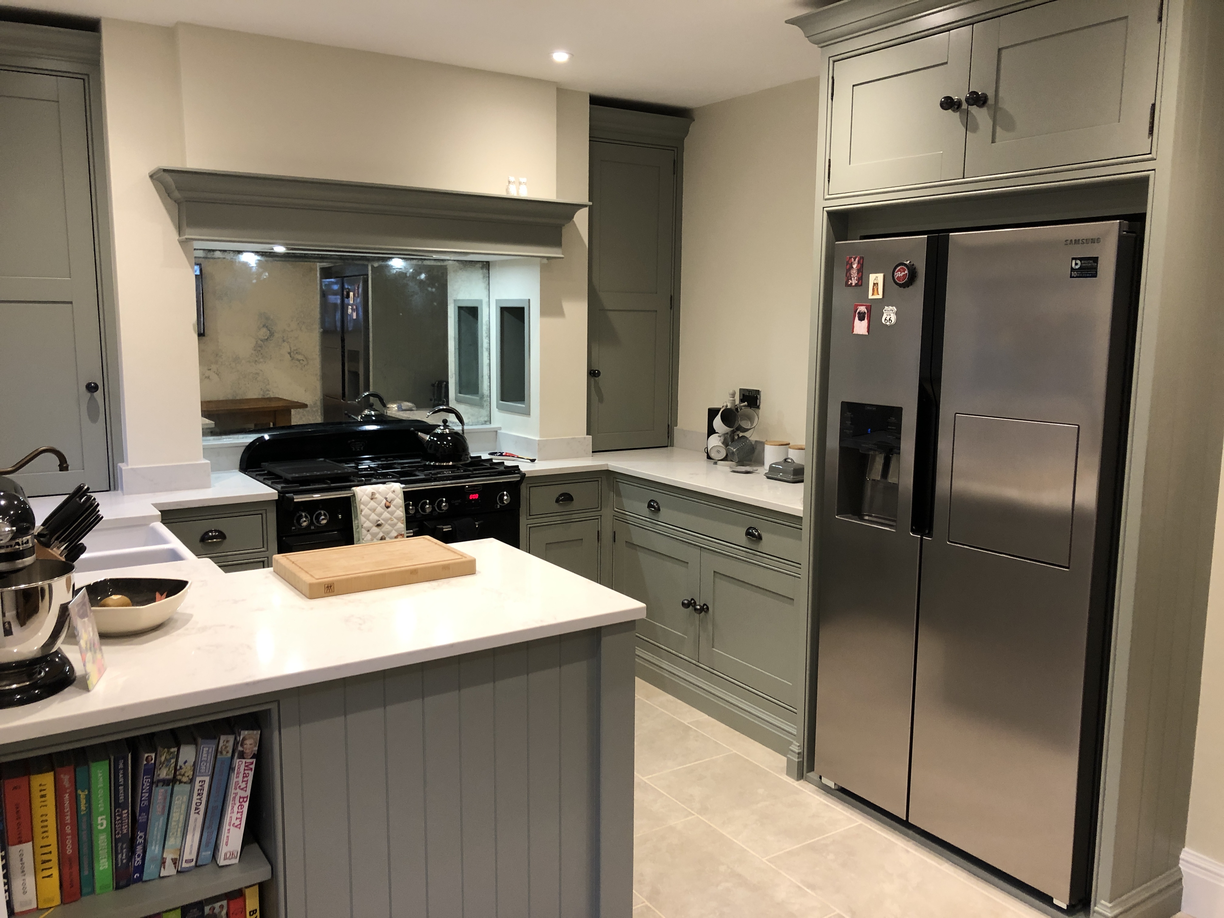 Toughened, Antique Mirror - Vintage Style Kitchen Splashback - Saligo News