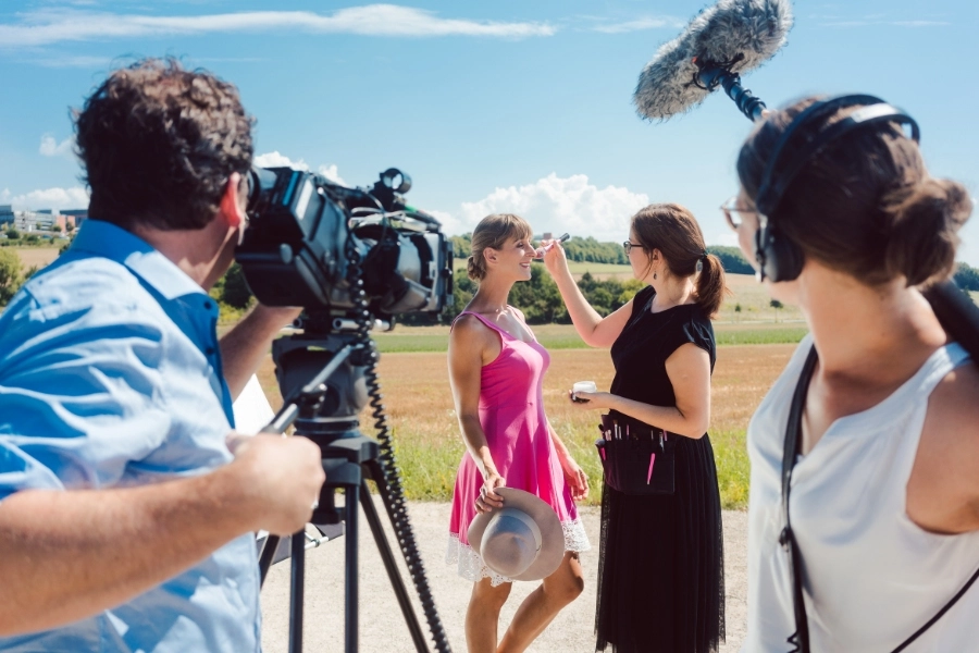 How to Book Your First Commercial as an Actor | theright.fit