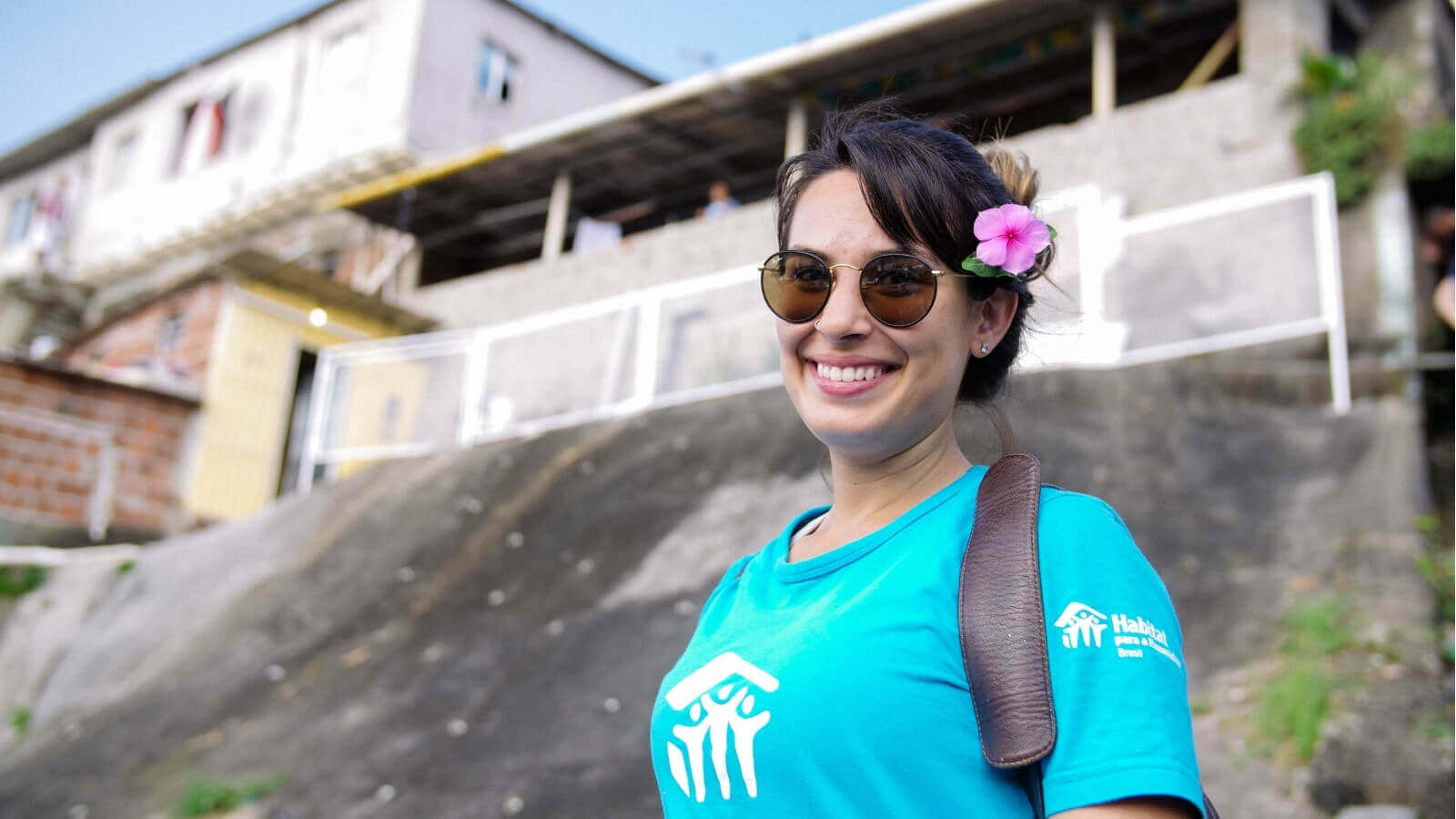 Housing poverty in Recife, Brazil: slums, meritocracy and volunteering