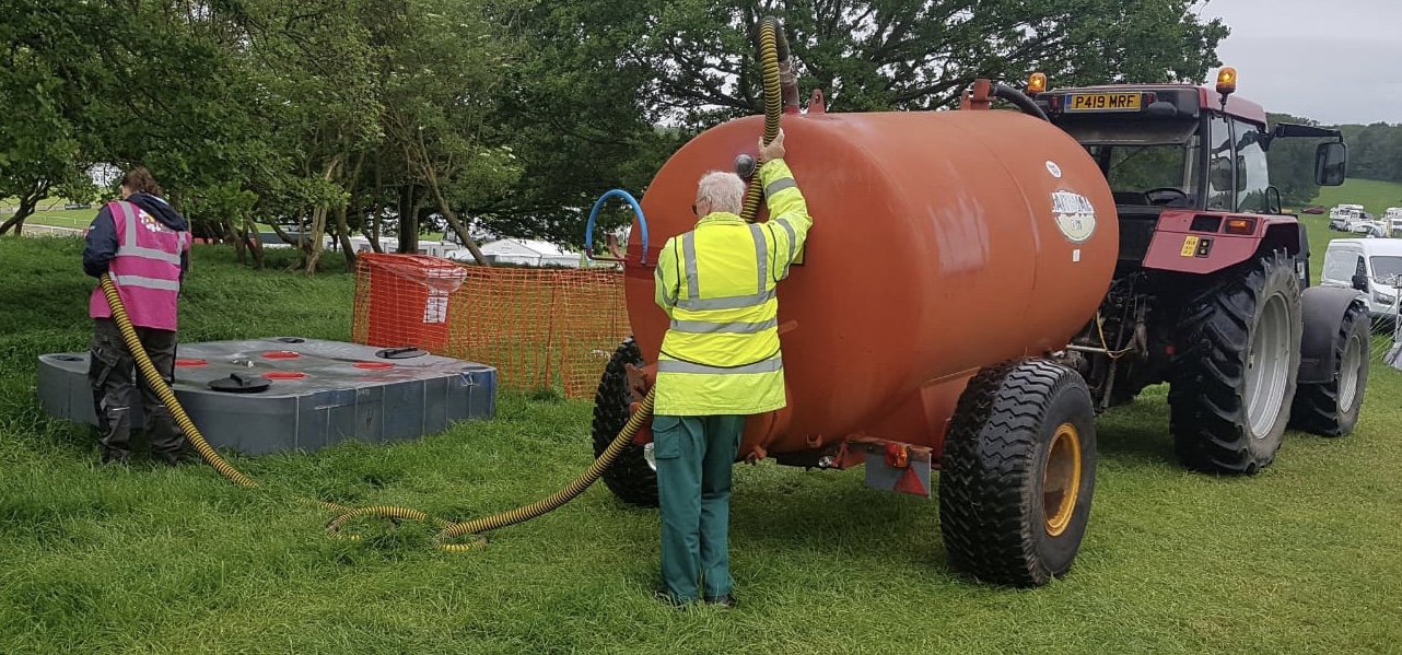 How do I size an effluent waste tank for my site or outdoor event
