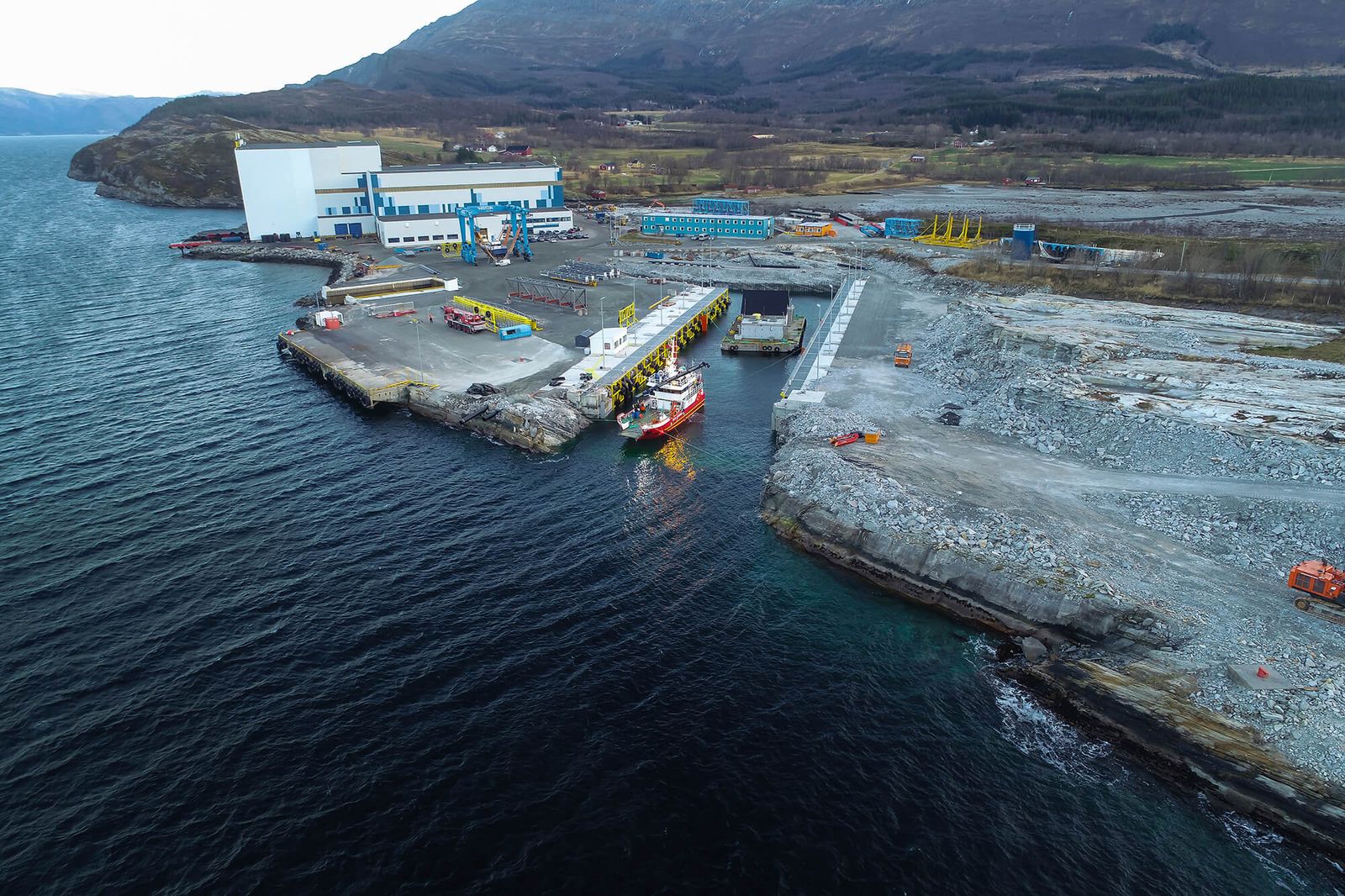 Westcon Yards | Anlegg: Ølen - Florø - Karmsund - Helgeland