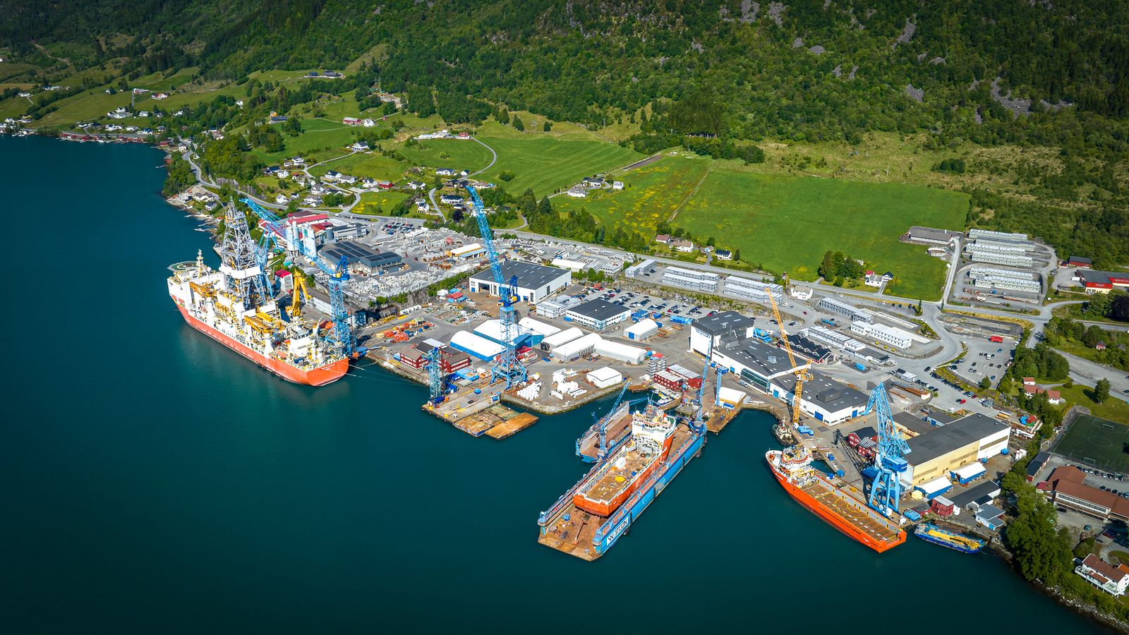 Westcon Yards | Anlegg: Ølen - Florø - Karmsund - Helgeland