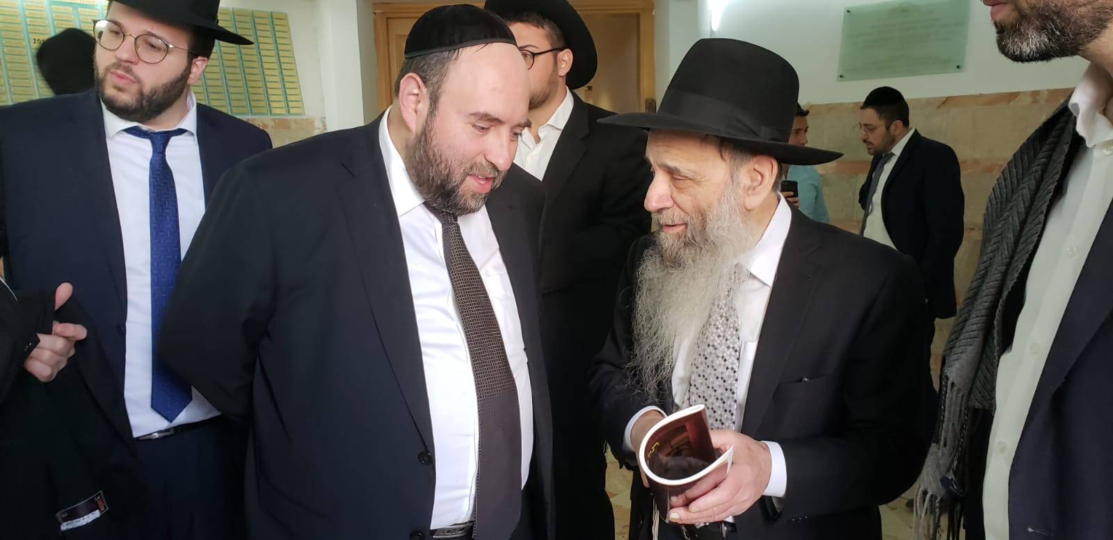 Lev Aharon— Rabbi Chaim Mintz Shlita Visits