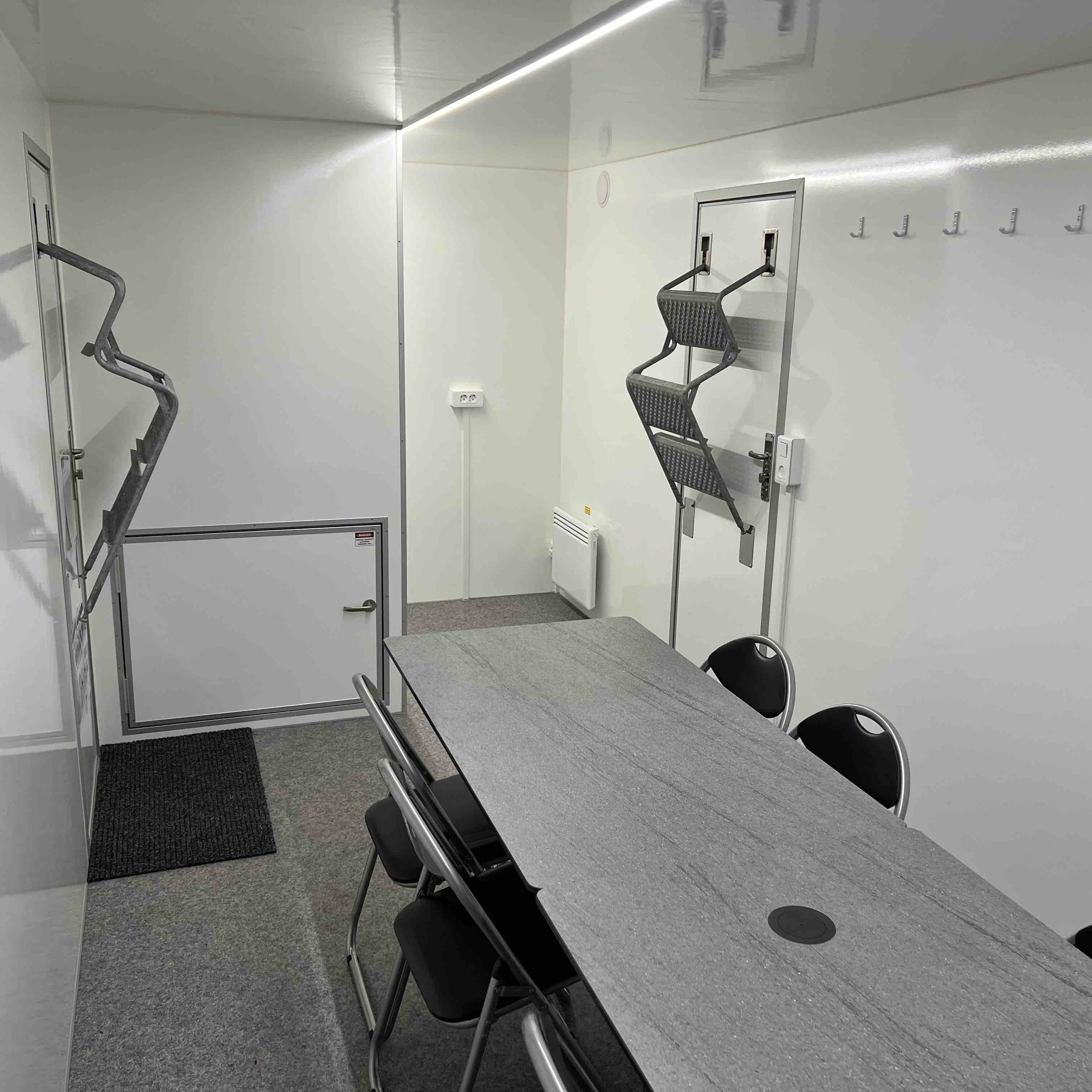 Portable Office, Toilet, & Bathroom Trailers In Stock | Scanvogn Australia