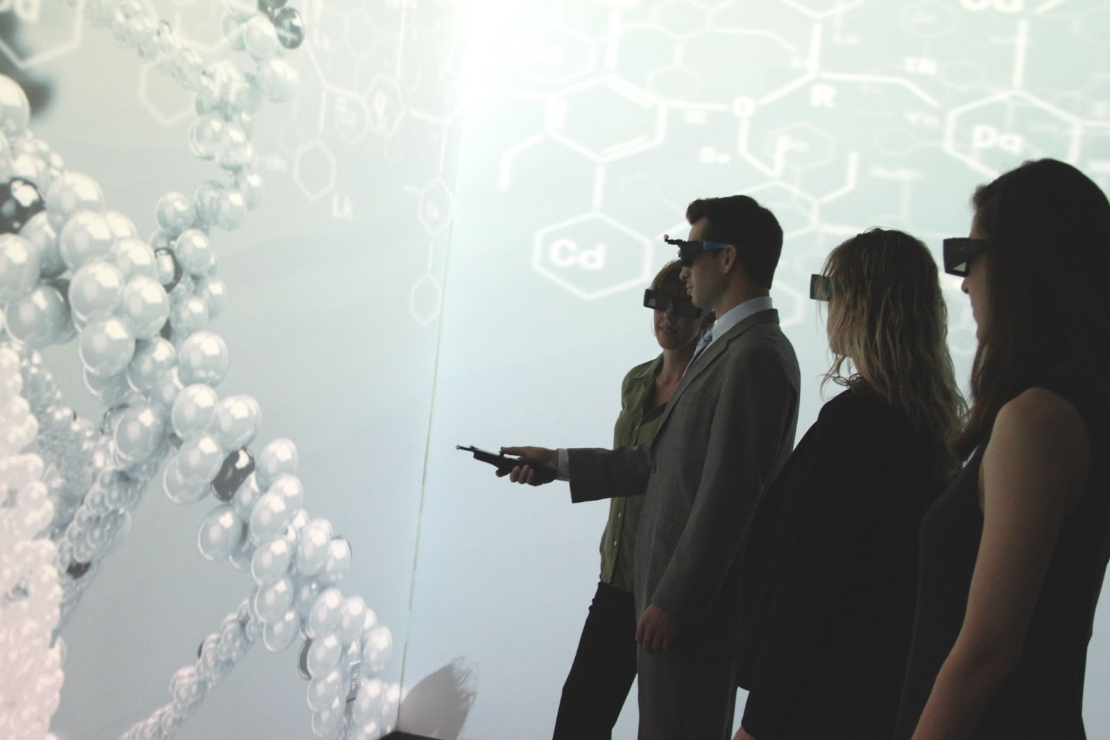 Combining Projection VR with Advanced EEG and fNIRS Neuroimaging ...