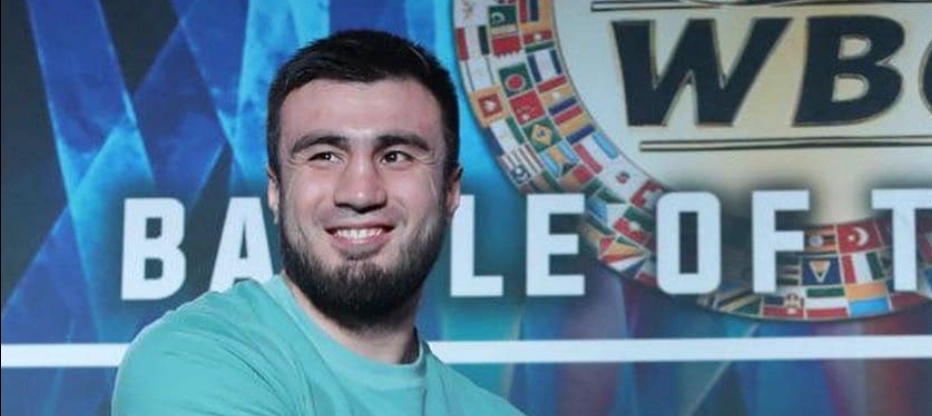 Bakhodir Jalolov qualifies for the Paris Olympics with KO