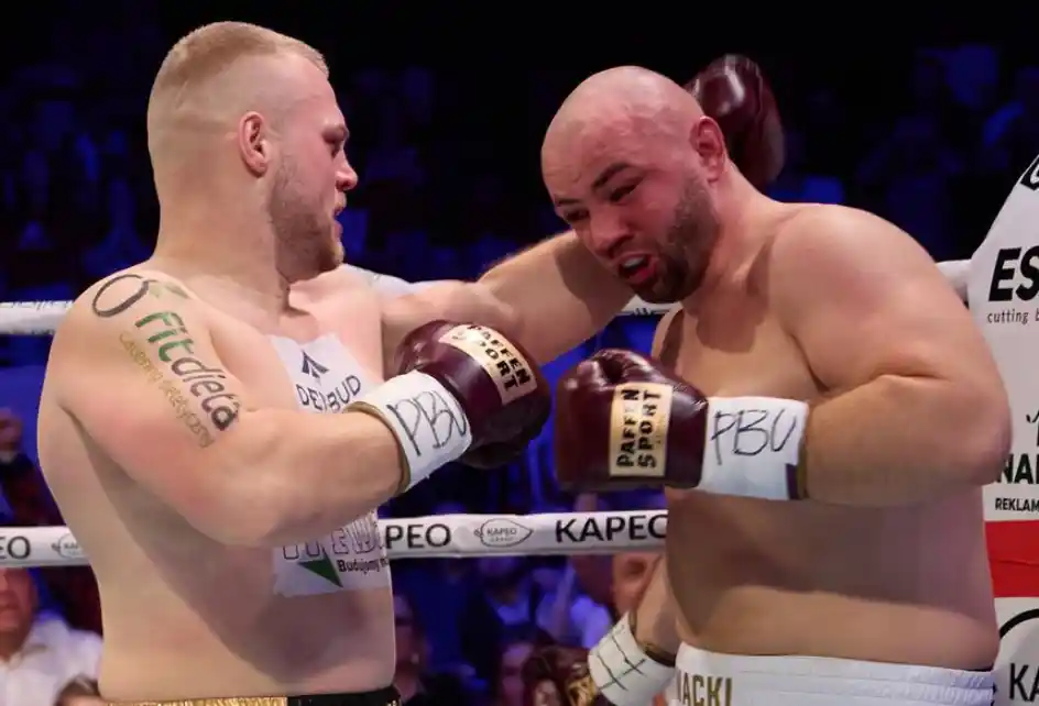 Adam Kownacki lost to Kacper Meyna in Poland for the national title.