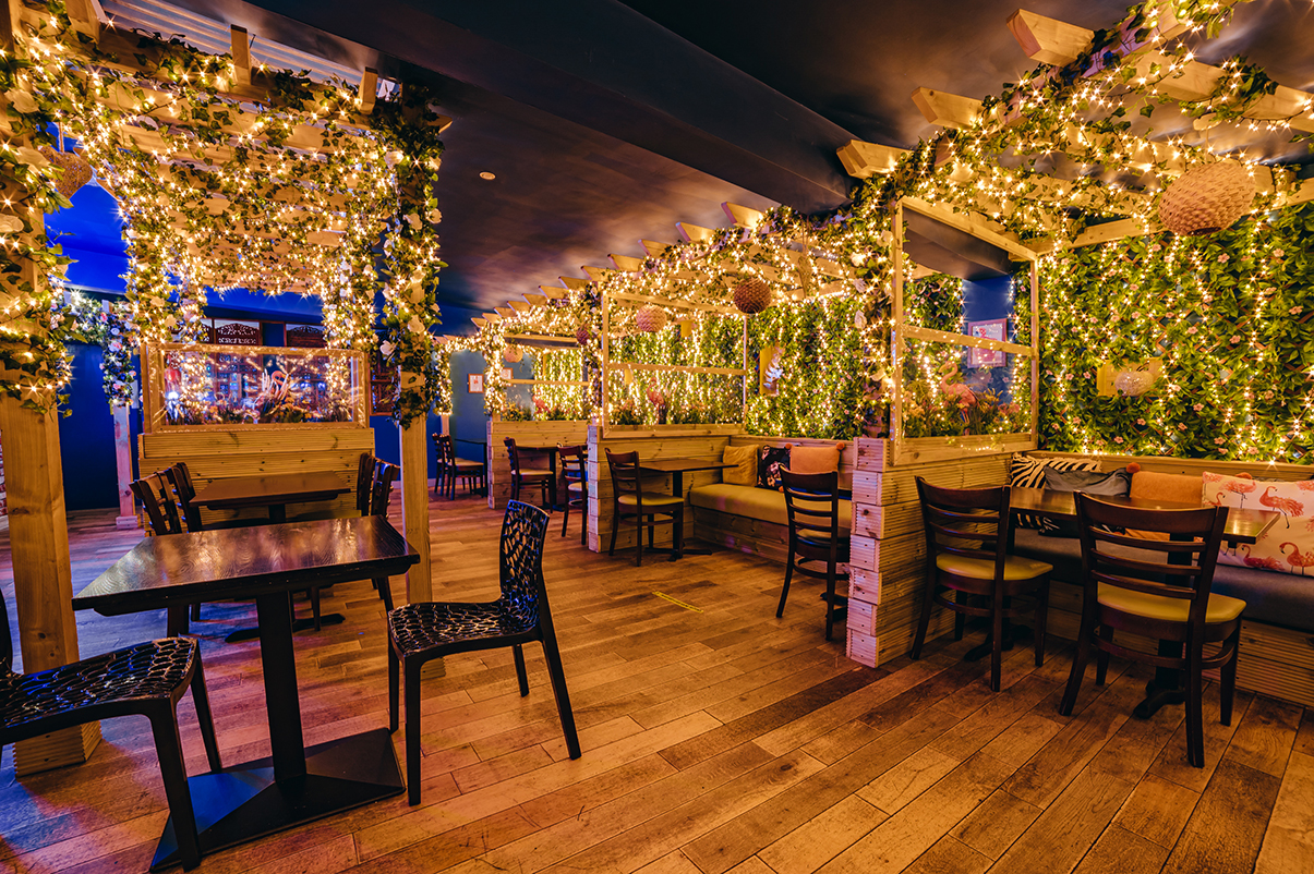 Inside Lounge Bar | Gallery | Funky Flamingo Southampton Southampton