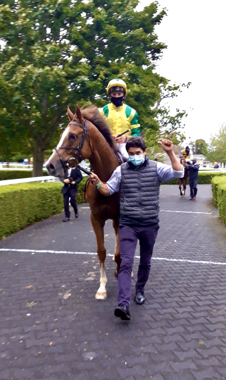 JERSEY WONDER WINS AT KEMPTON | Jamie Osborne - Bespoke Racehorse Trainer