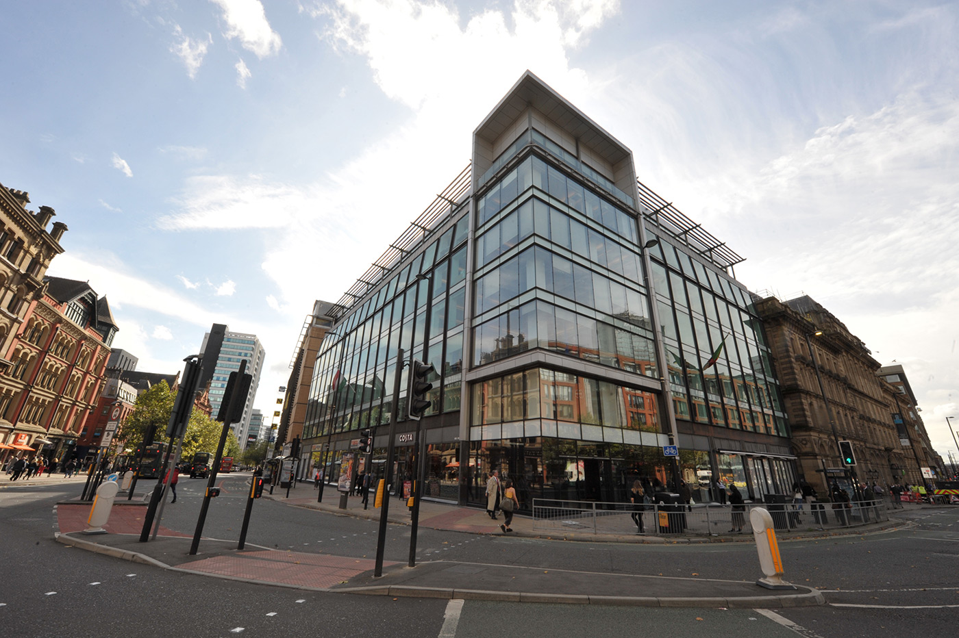 Working In Manchester : Location - 1Portland Street